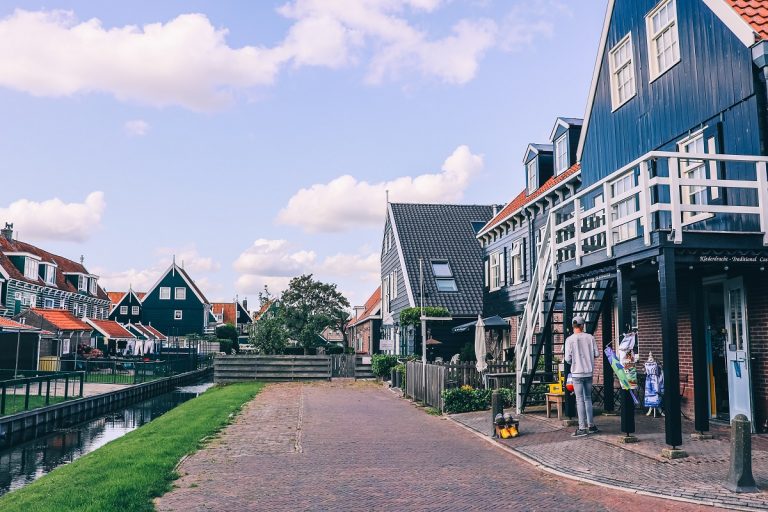 Visiter Marken aux Pays-Bas : un beau village à découvrir ! - Hashtag ...